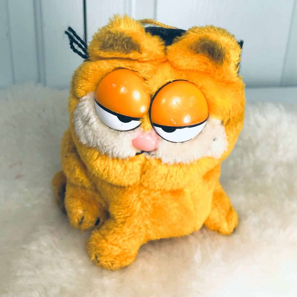 Vintage ‘81 Garfield Cat The Graduate Plush - Gem